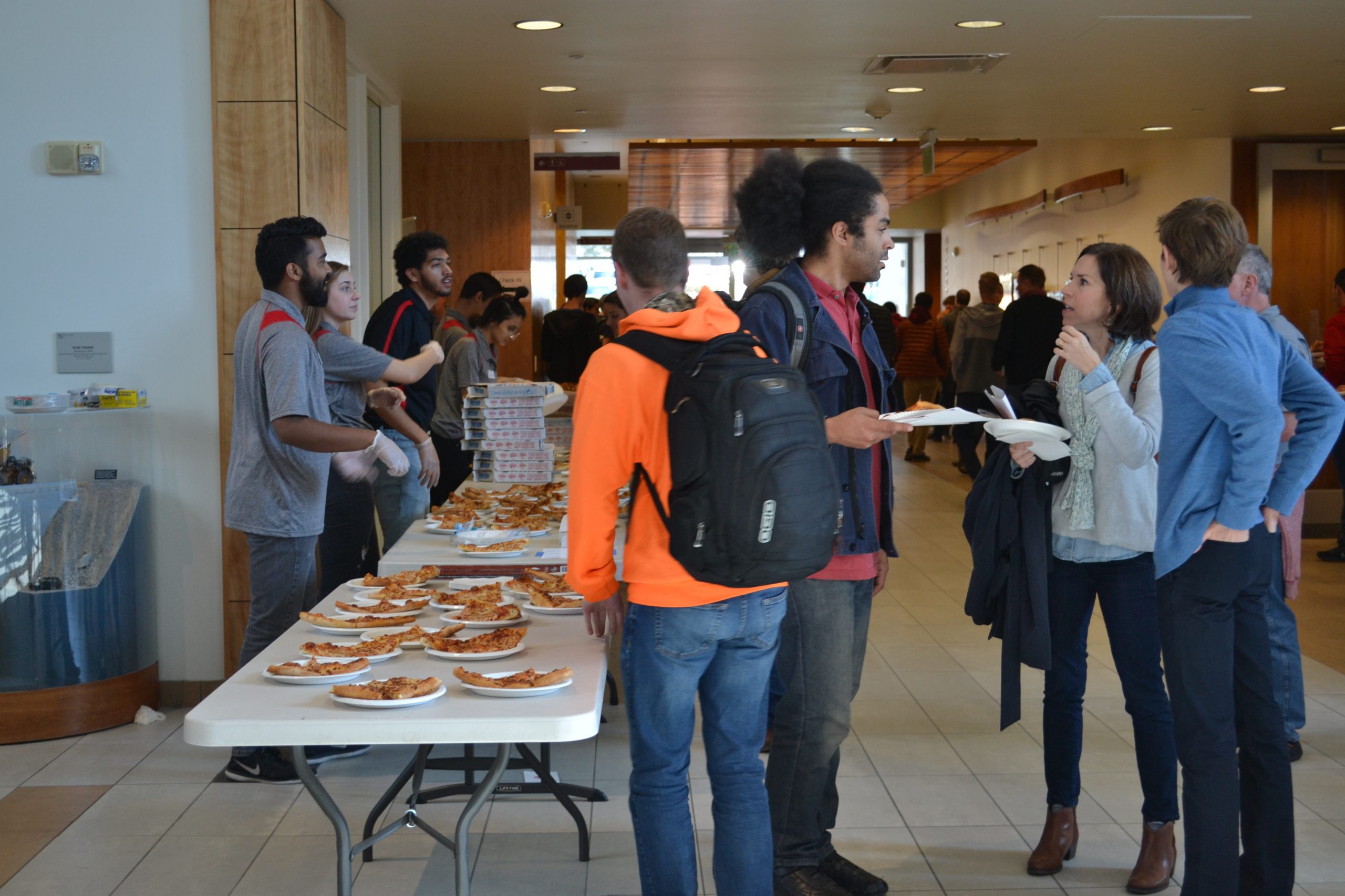 Exploring engineering with high school students – @theU