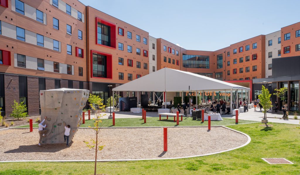 U’s largest living-learning community complete – @theU