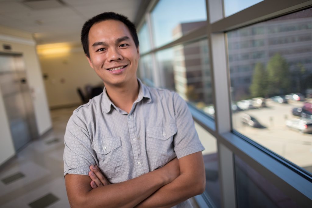 New study challenges model for how proteins help each other fold – @theU