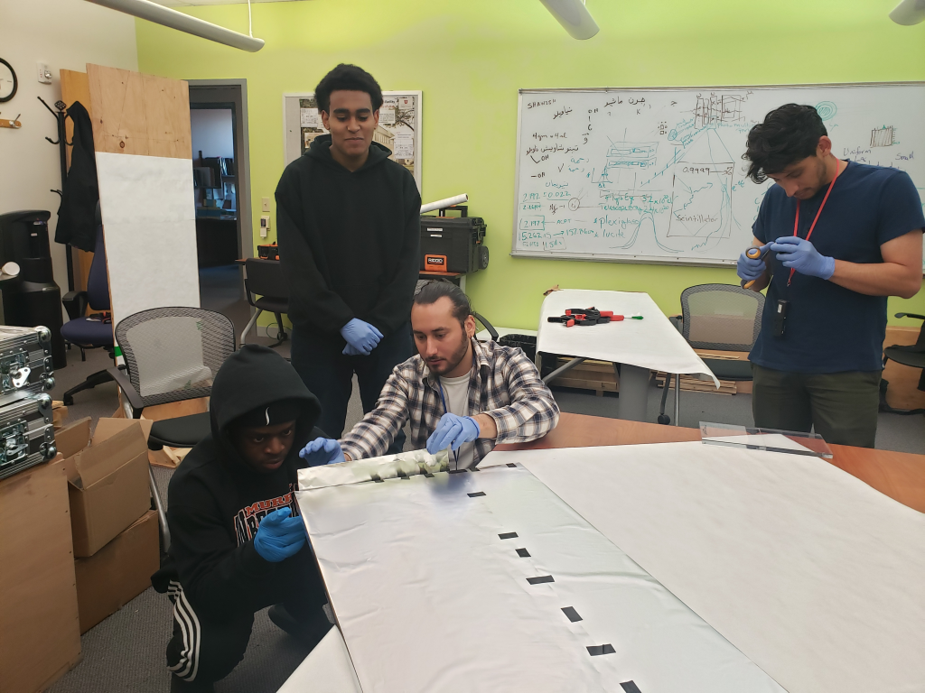 Utah refugee teens build cosmic ray detectors – @theU