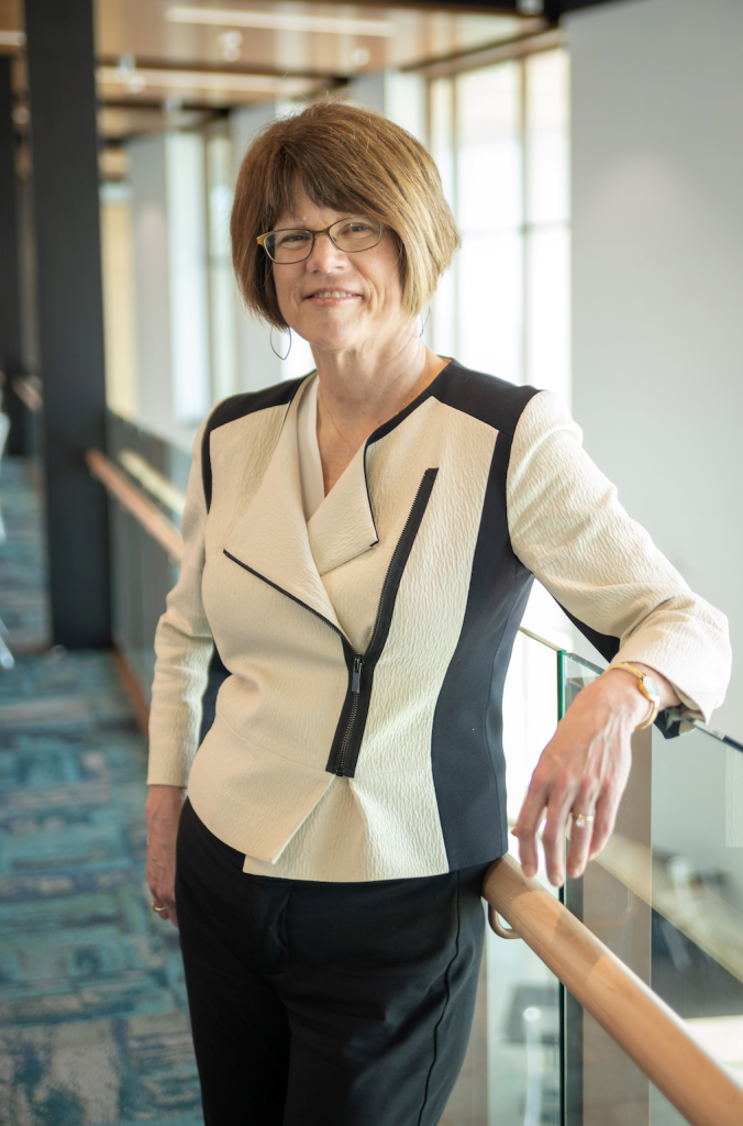 Jay Barney, Cynthia Berg win Rosenblatt Prize – @theU