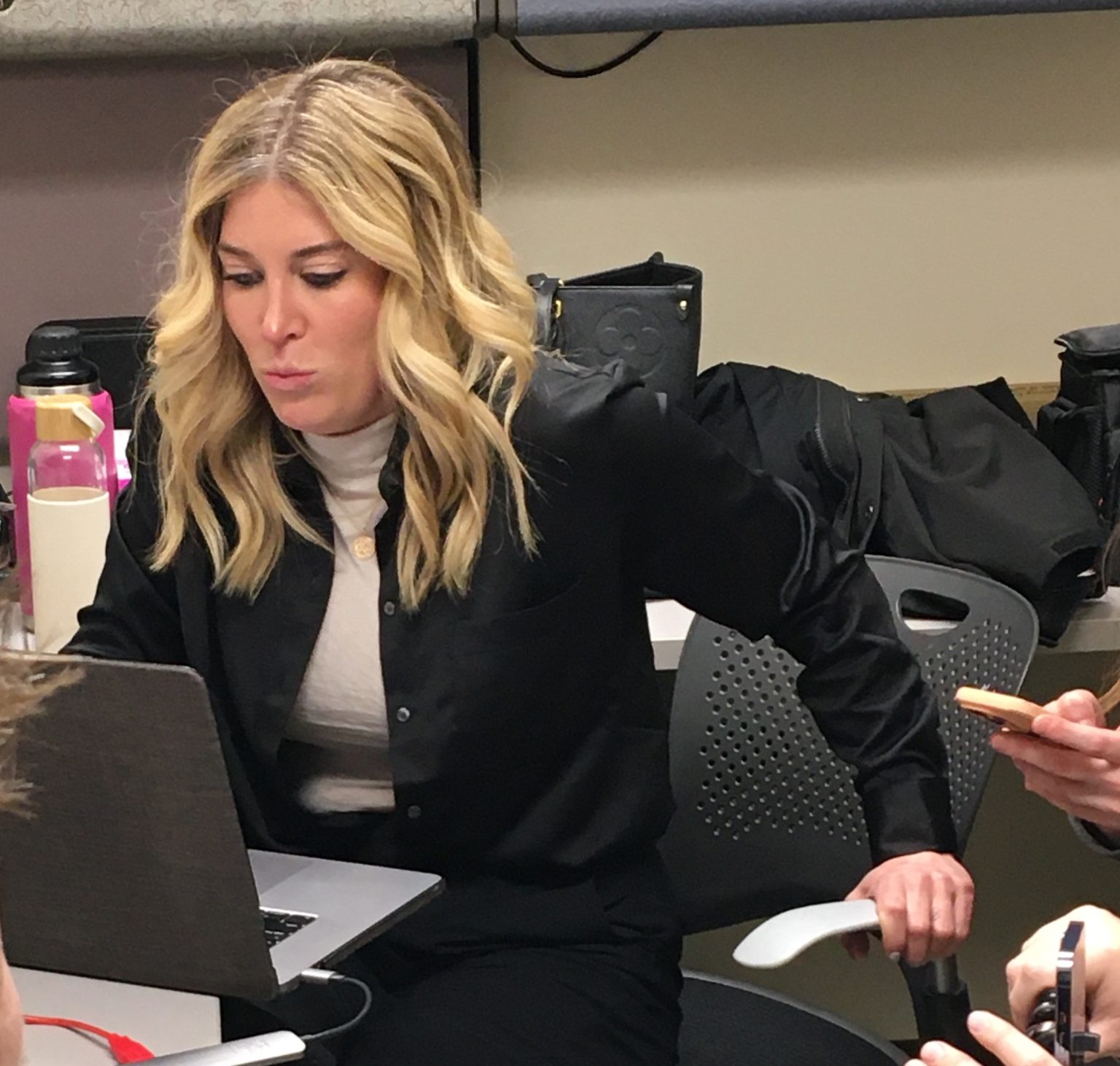 Research explores how heavy metal singers scream and squeal – @theU