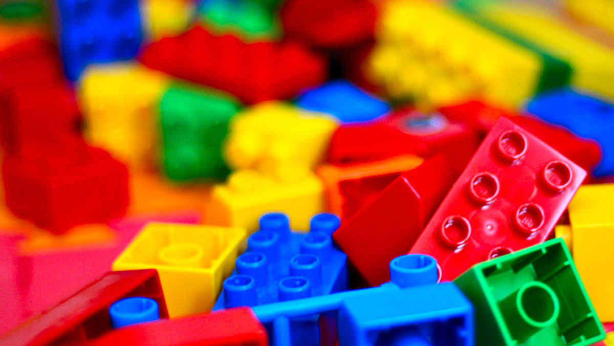 Counseling Center hosts Lego Brix Speed Building Competition – @theU