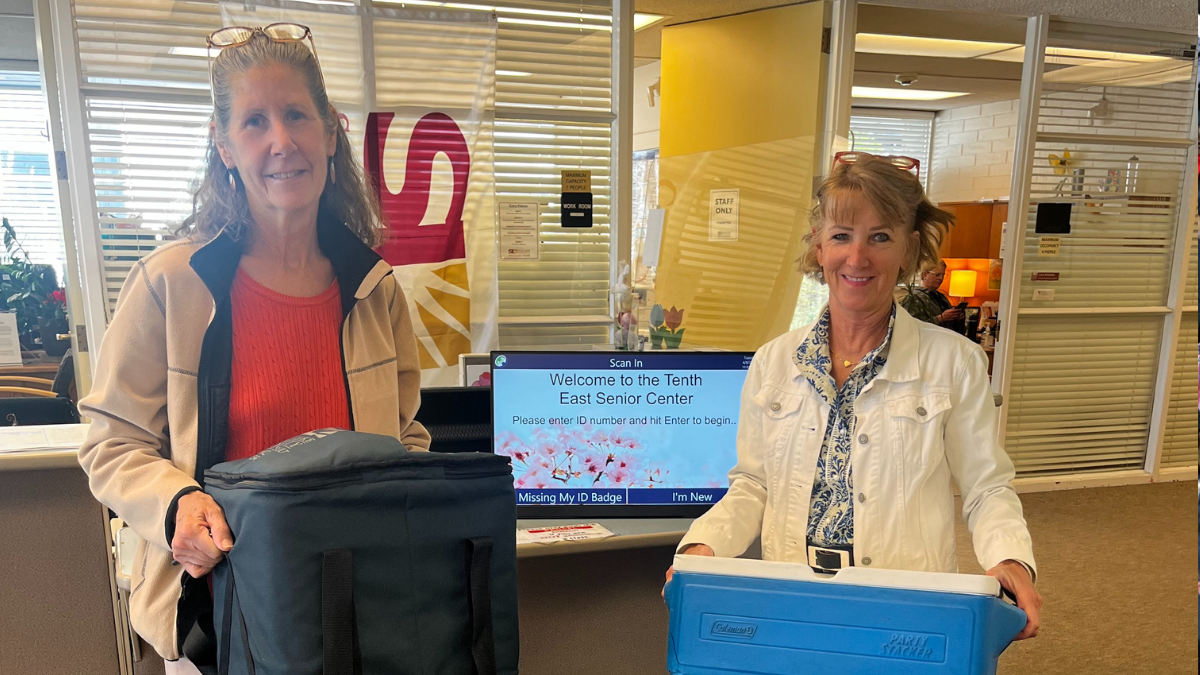Serving seniors: Social work volunteers join Meals on Wheels effort – @theU